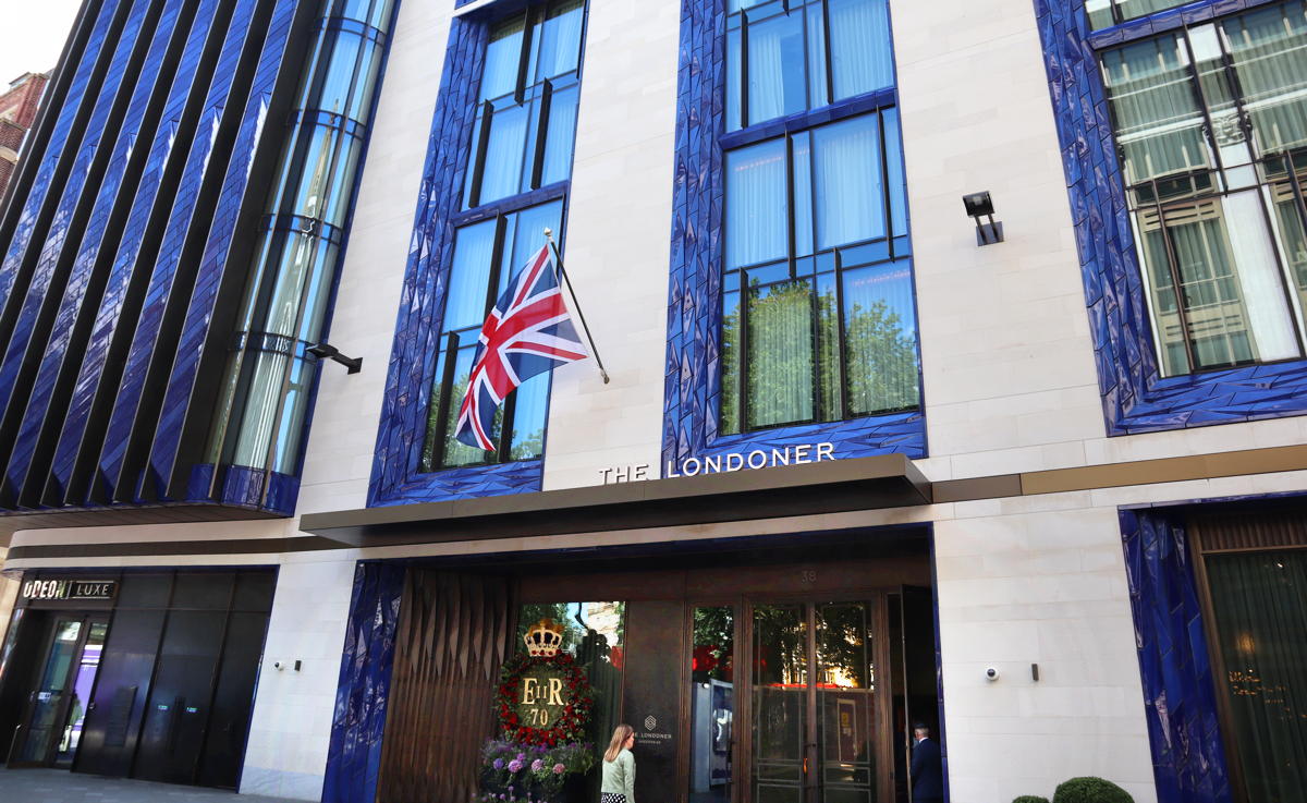 PAXTravelJobs - On Location: Inside The Londoner, a “super boutique ...