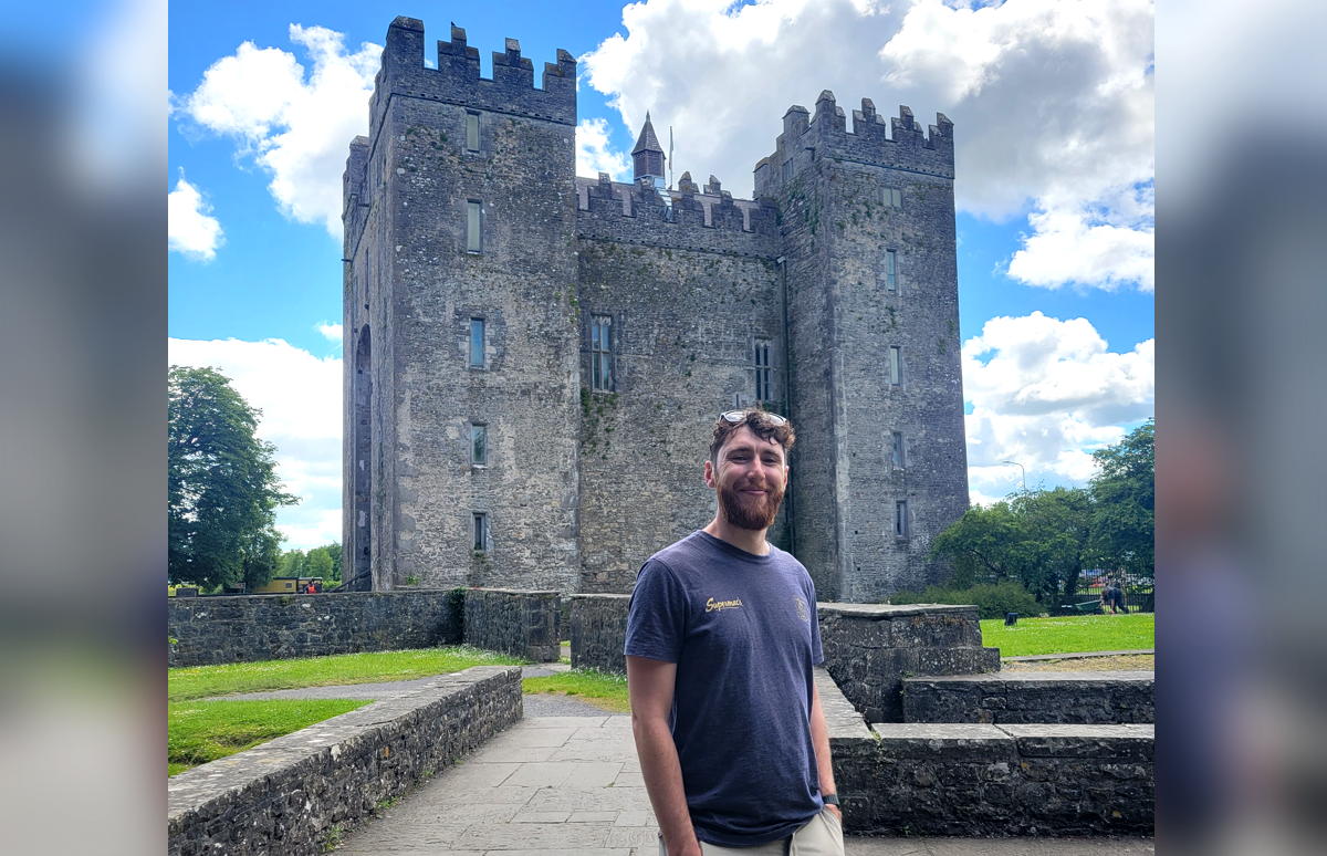 PAXTravelJobs - PAX Checks In with Royal Irish Tours’ John Fallon