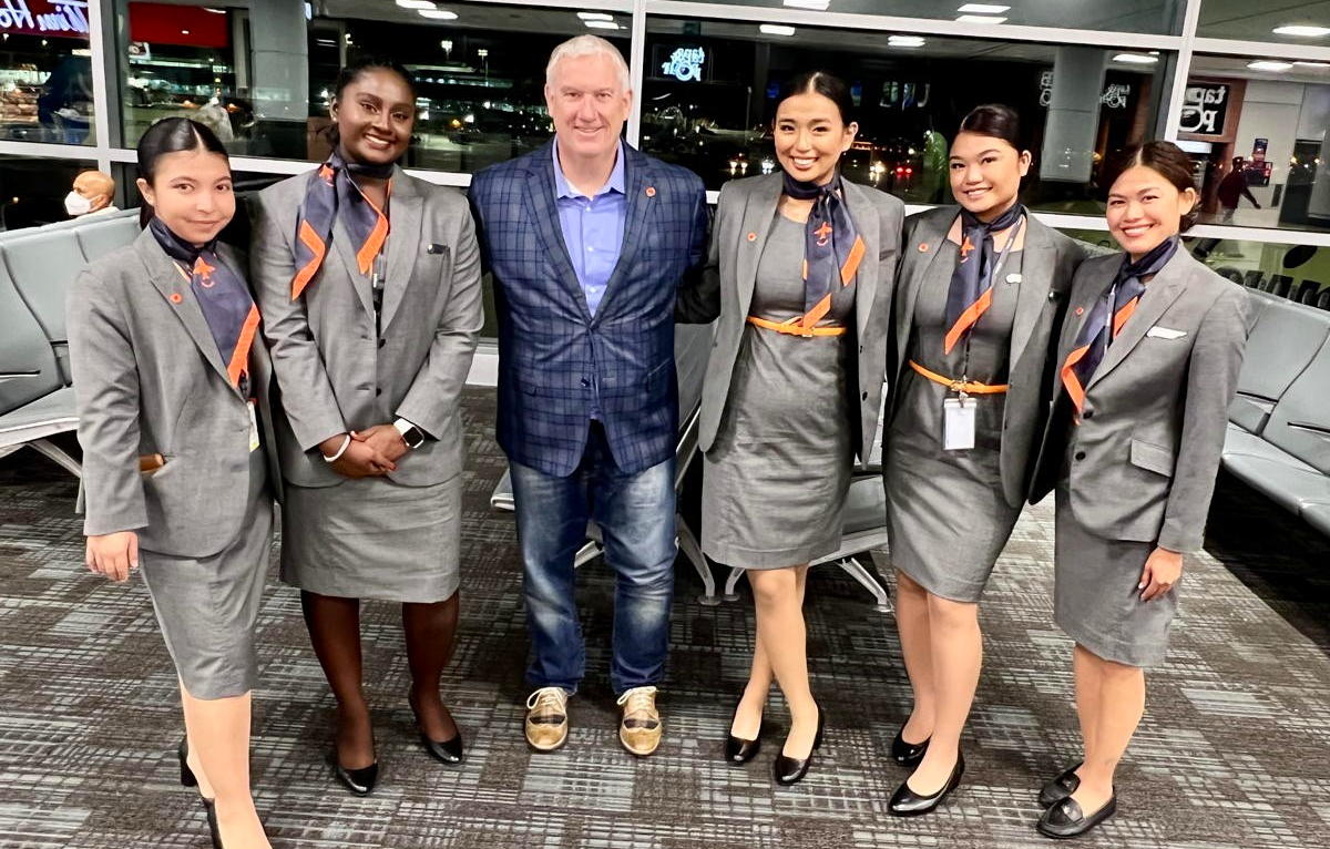 PAXTravelJobs - PAX Checks In with Canada Jetlines’ Duncan Bureau