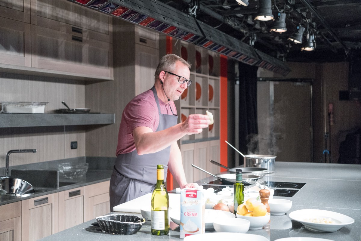 PAXTravelJobs - Holland America's 2022 Culinary Cruises welcome ...