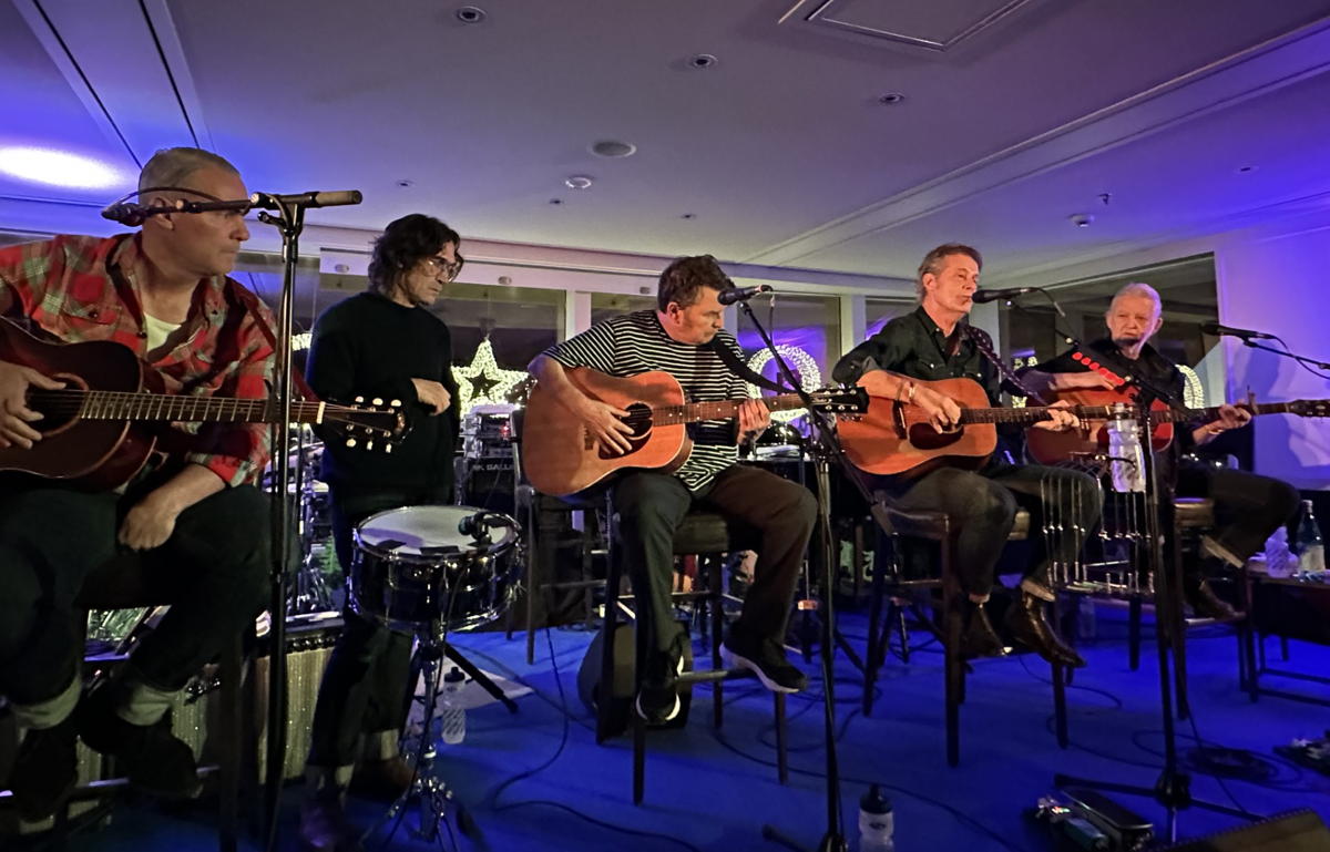 PAXTravelJobs - Stewart Travel Group brings Blue Rodeo to the AmaSerena