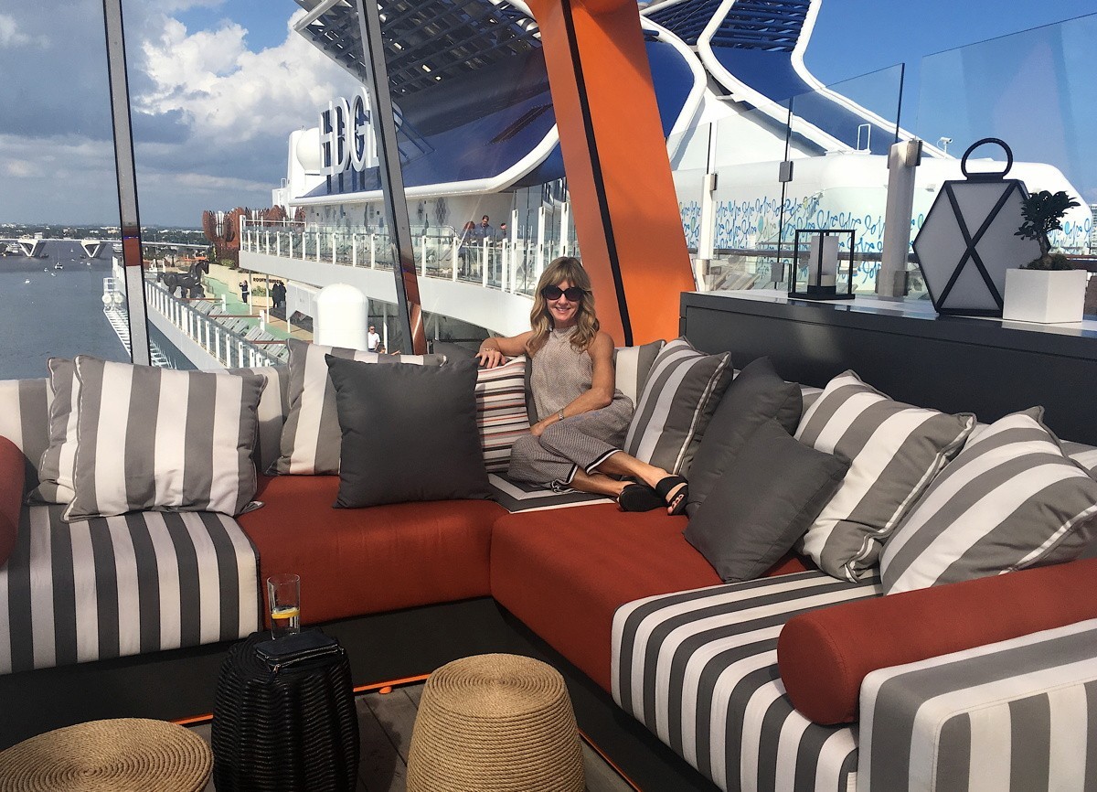 PAXTravelJobs - Exclusive: first reviews, on-board pictures of the new ...