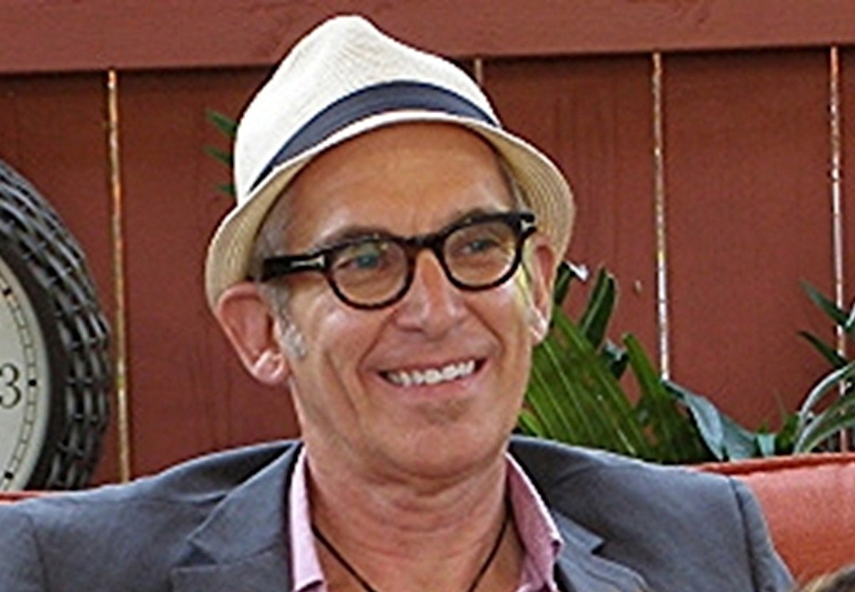 PAXTravelJobs - PAX checks in with Huntington Travel's Bruce Slade