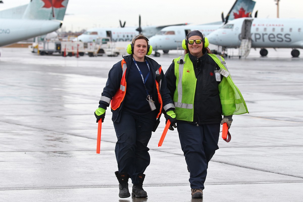 PAXTravelJobs - How Air Canada gets you there safely, even in a storm