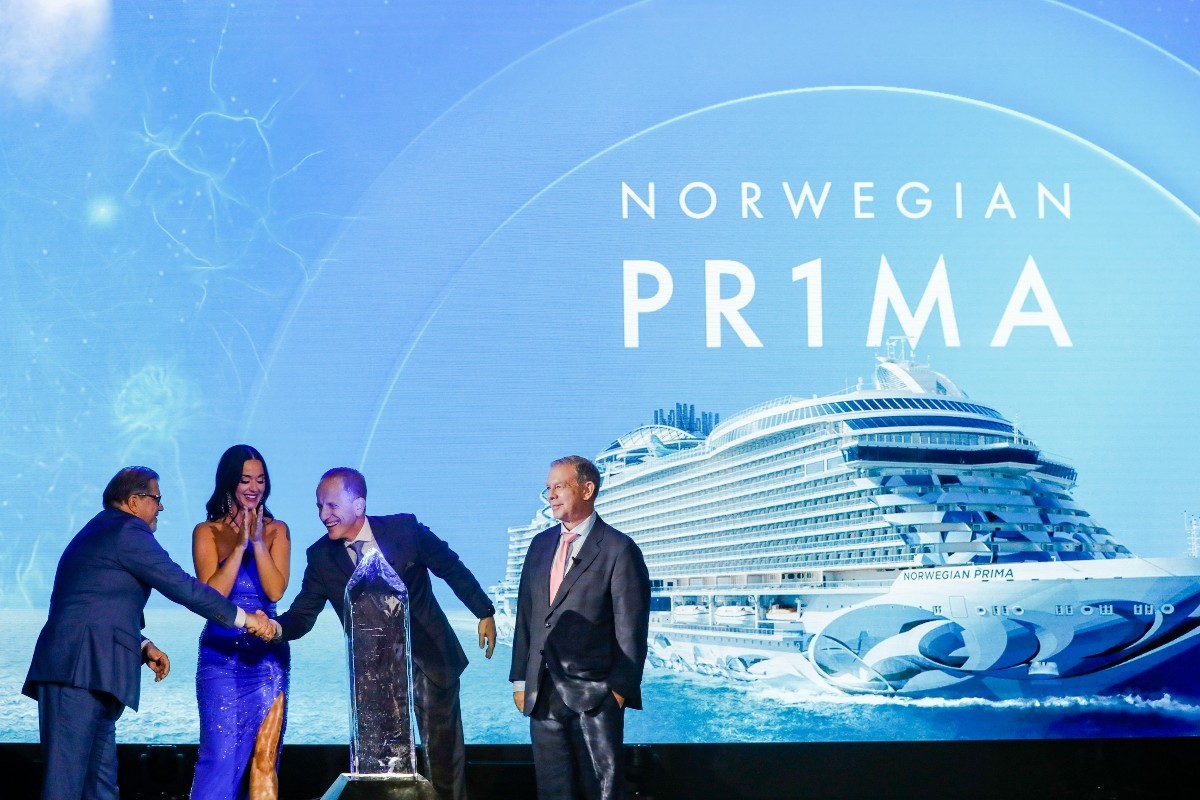 PAXTravelJobs - NCL makes history with Norwegian Prima's official welcome